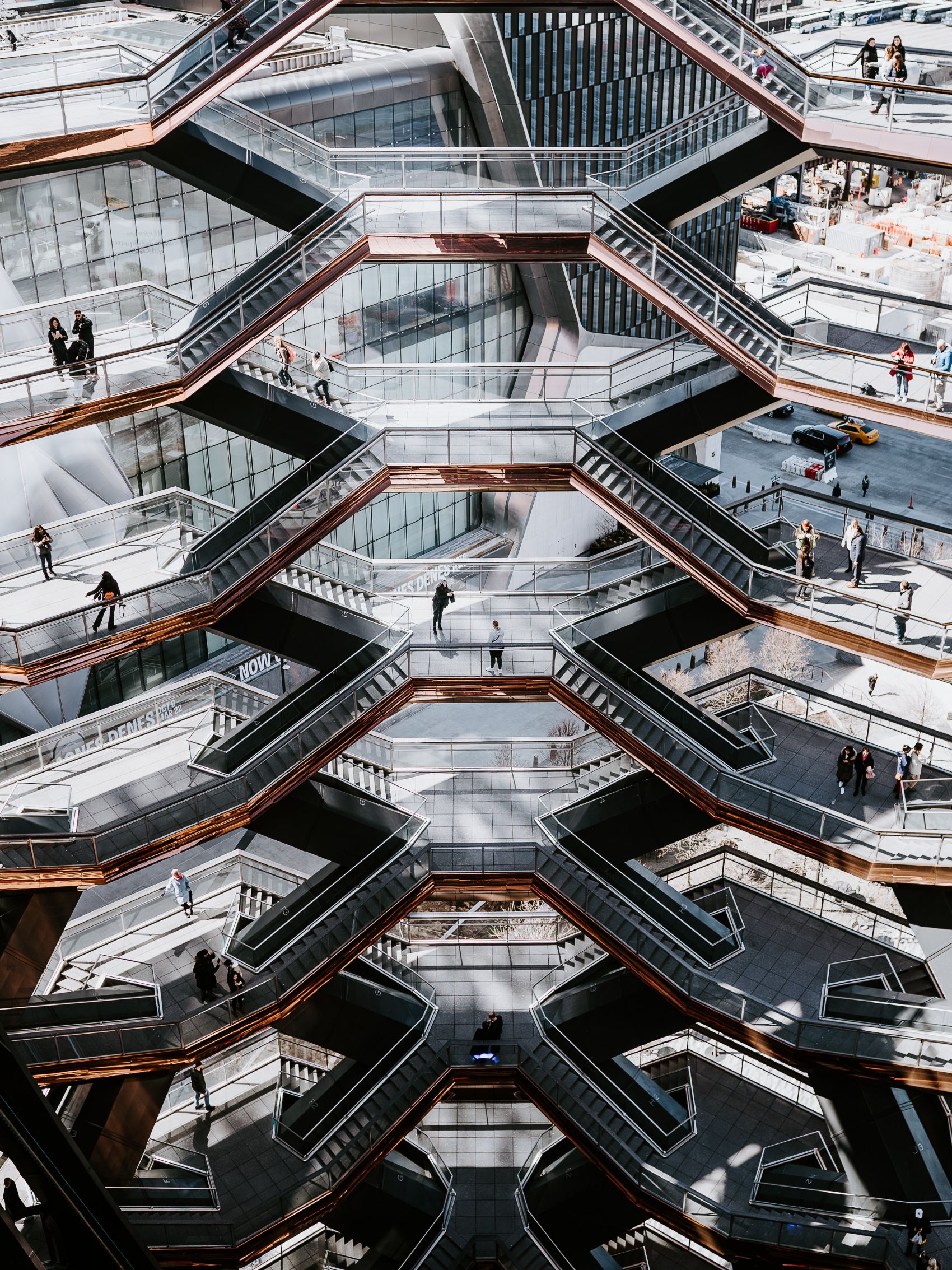 美国哈德逊广场巨型钢结构建筑-欧莱凯设计网