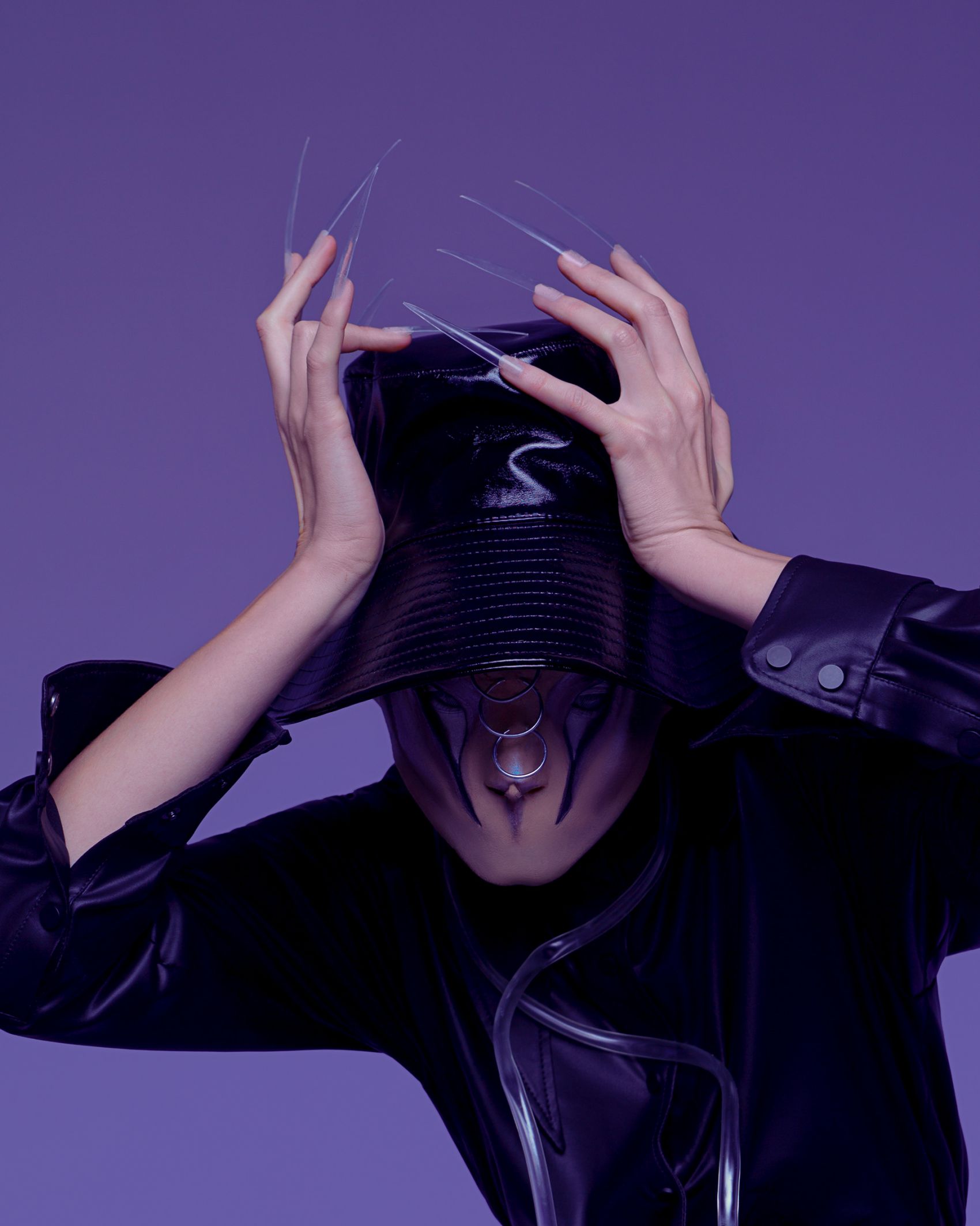 PURPLEHAZE 杂志-魔鬼面孔-欧莱凯设计网